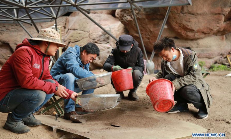 Archaeologists unearth 5,000-yr-old bronze ware in Xinjiang - Global Times
