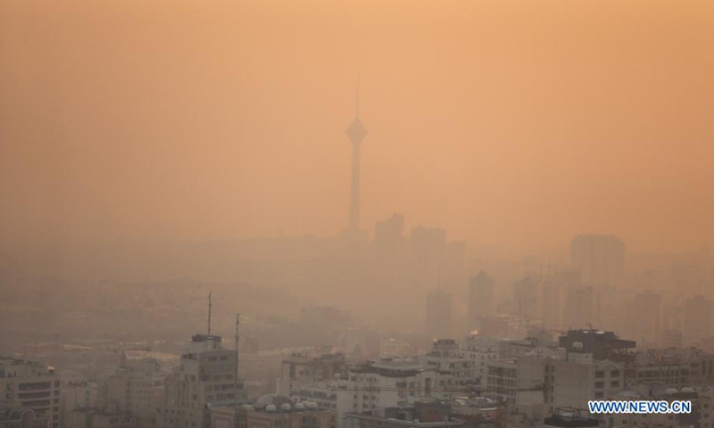 Buildings shrouded in smog in Tehran, Iran - Global Times