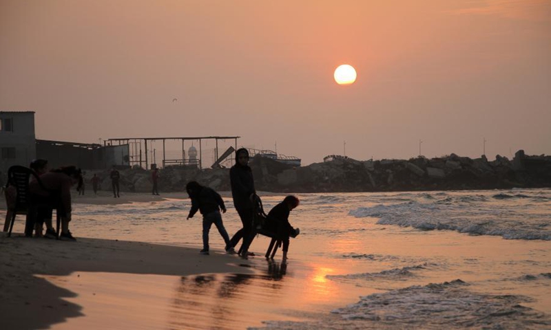 Sunset at seaside in Gaza City - Global Times