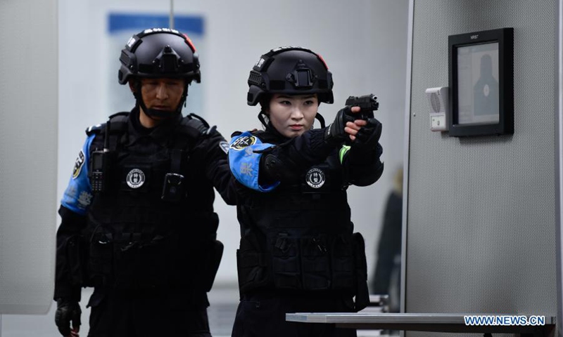 Special policewomen participate in training on plateau in Qinghai ...