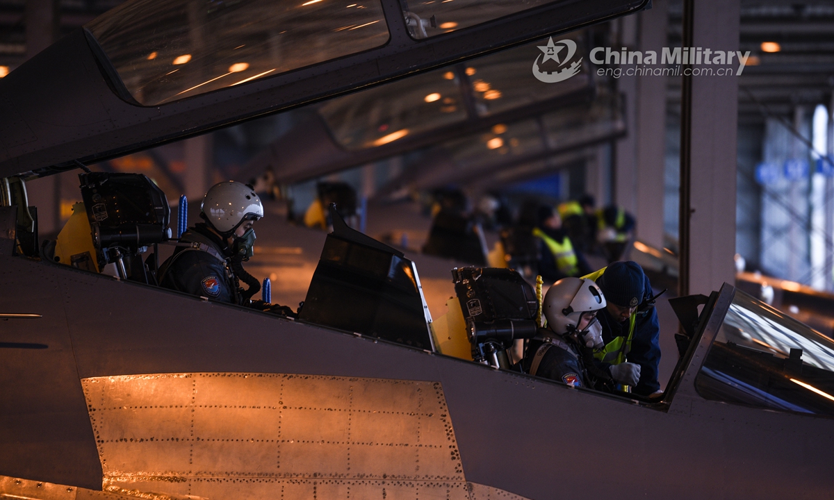 Fighter jets participate in round-the-clock flight - Global Times