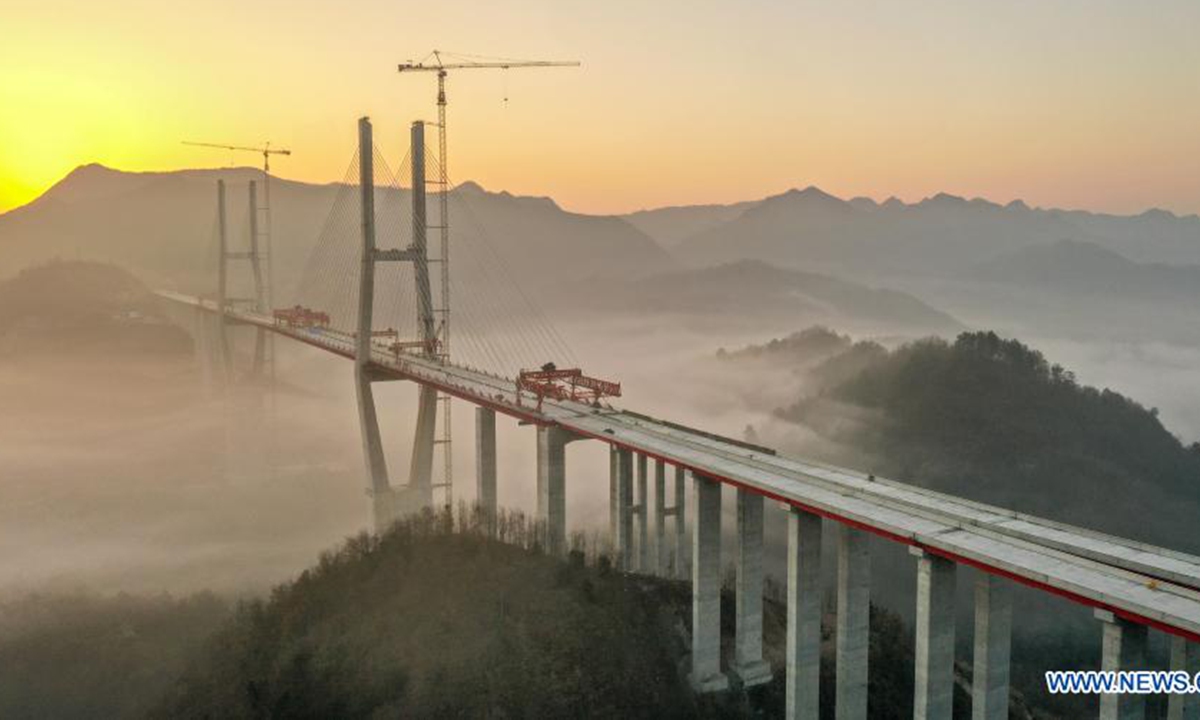 1,720-meter bridge finishes final stage for closure in Guizhou - Global ...