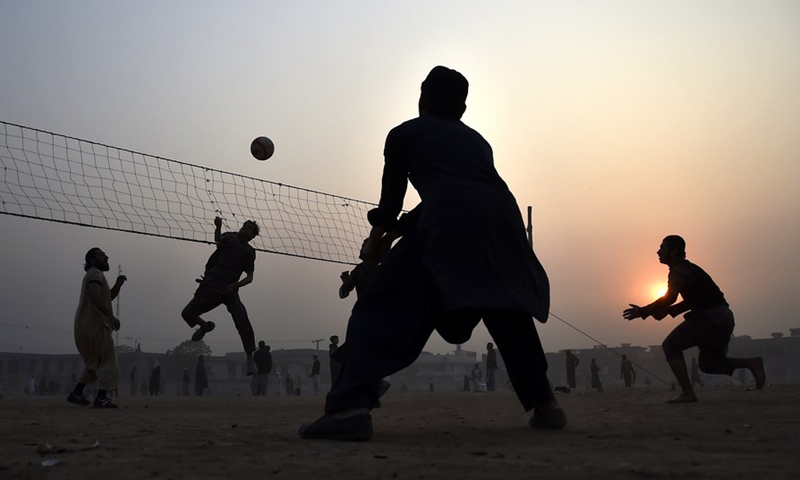 Daily life at sunset in Pakistan's Peshawar - Global Times