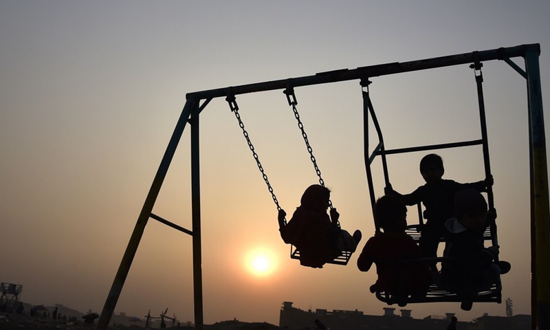 Daily life at sunset in Pakistan's Peshawar - Global Times