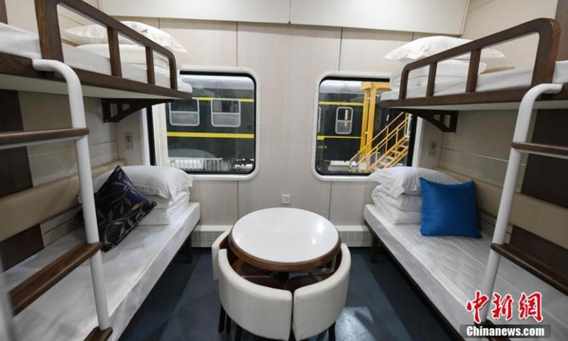 Take a look at panda-themed train in southwest China - Global Times