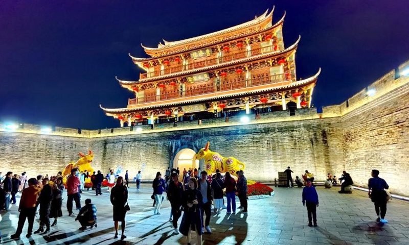 Tourists visit Chaozhou Town in Guangdong - Global Times