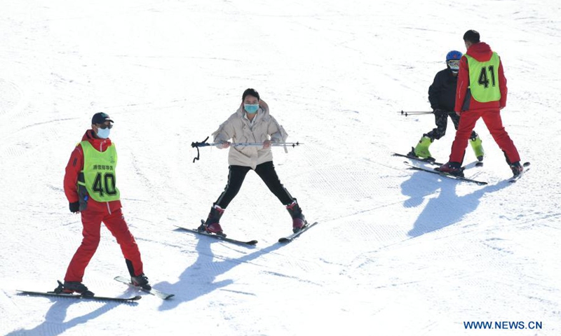 People practice skiing at ski resort in Shijiazhuang, N China - Global ...