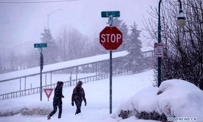 Heavy snowfall hits Anchorage, US - Global Times