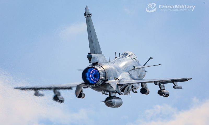 Air force aviation brigade holds flight training under marginal ...