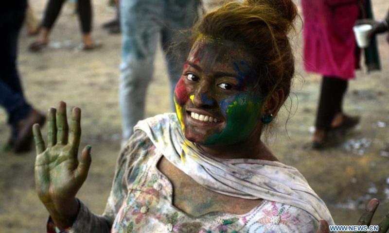 Holi festival marked in Pakistan, India - Global Times