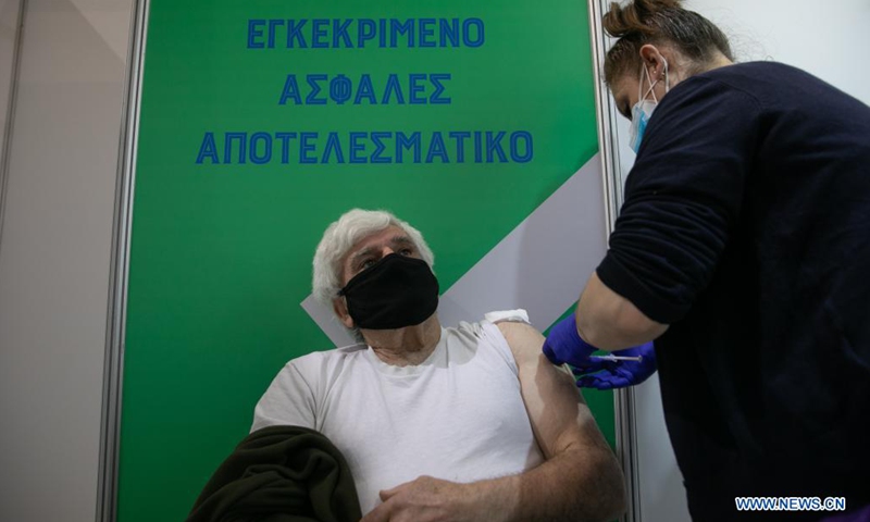 Greece to continue AstraZeneca COVID-19 vaccination program: officials ...
