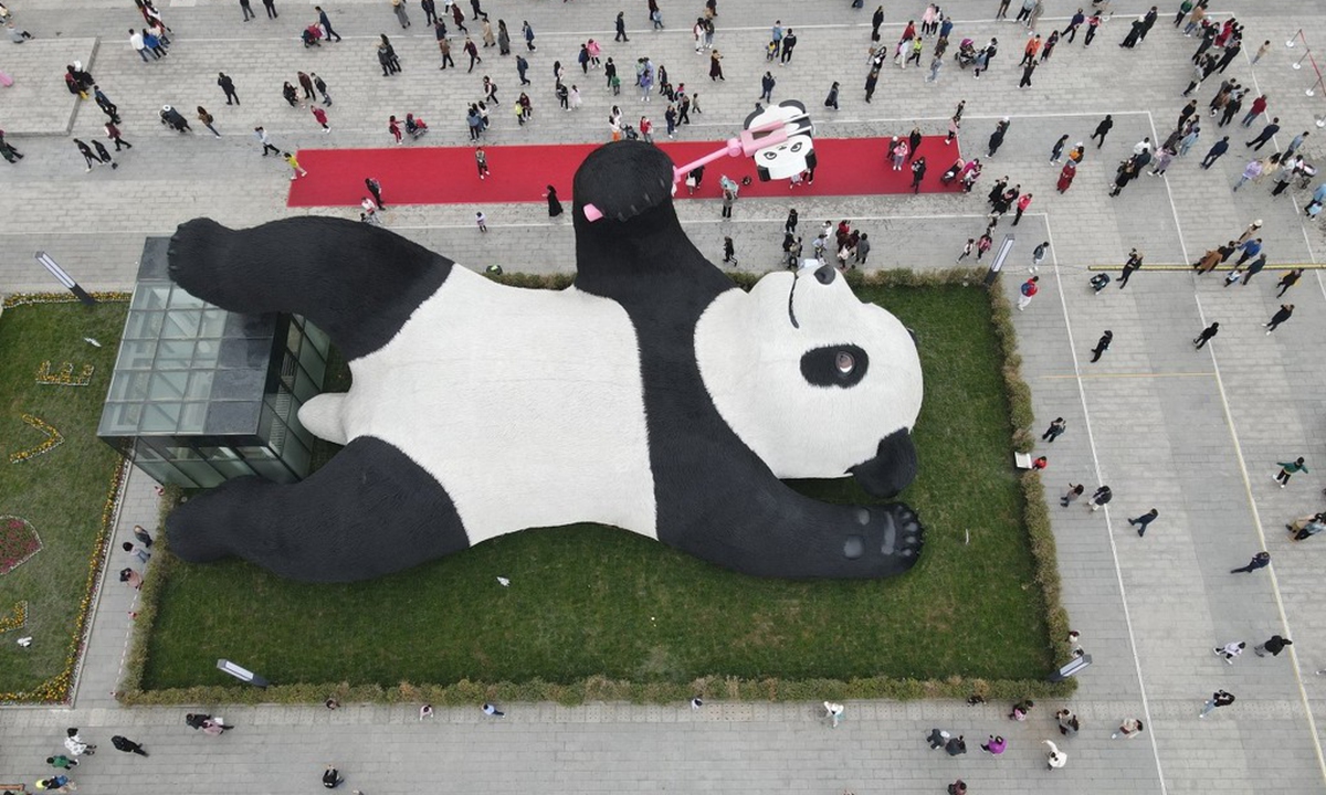 World’s heaviest panda statue - Global Times