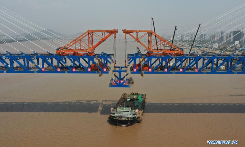 Jiaojiang grand bridge successfully joined together - Global Times