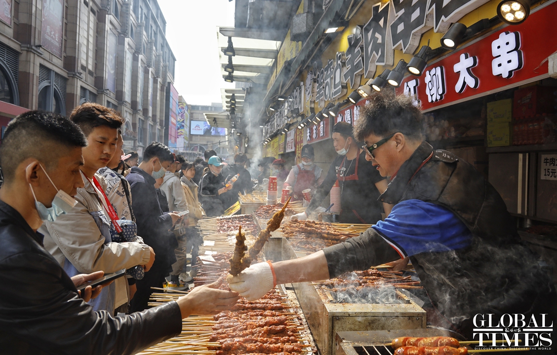 People enjoy May Day Holiday in Harbin - Global Times