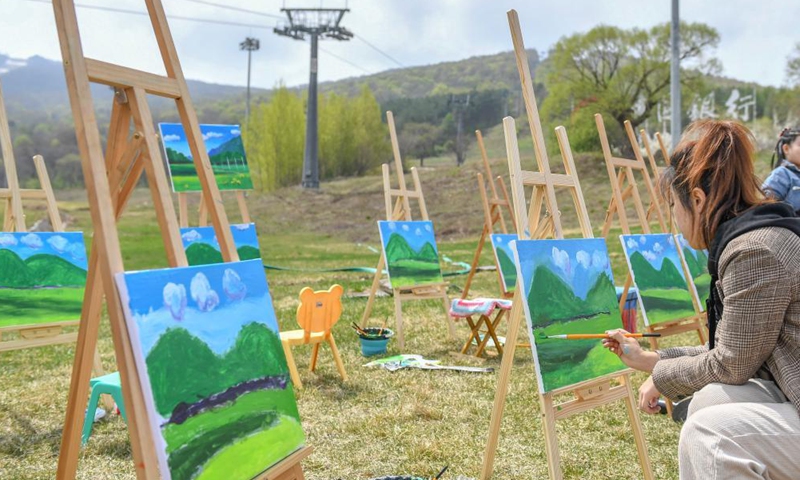 Tourism booms as China's five-day May Day holiday starts - Global Times