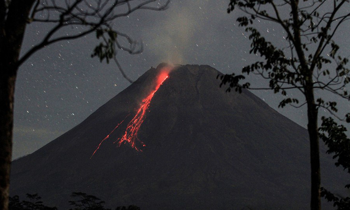 Indonesia's Mount Merapi spews volcanic materials - Global Times