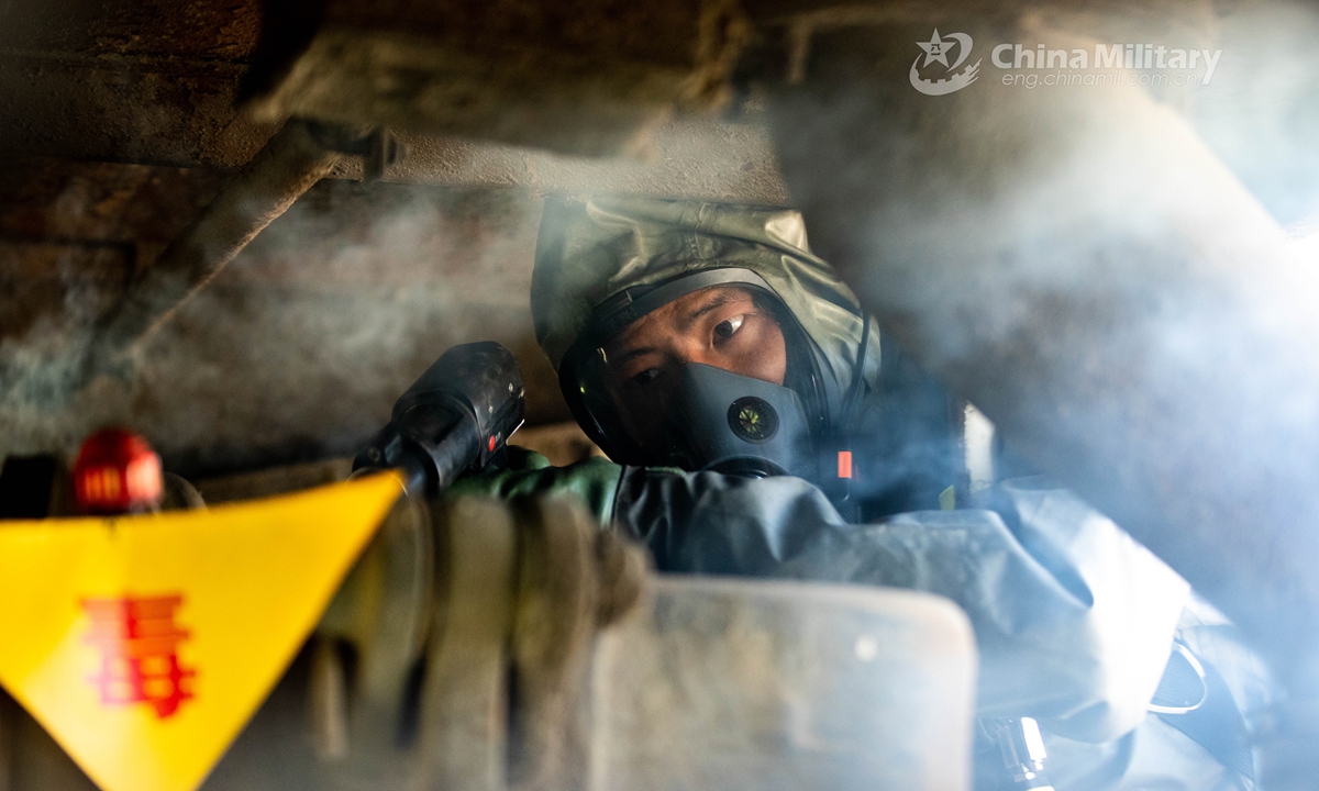 Armed police chemical defense element holds emergency drill - Global Times