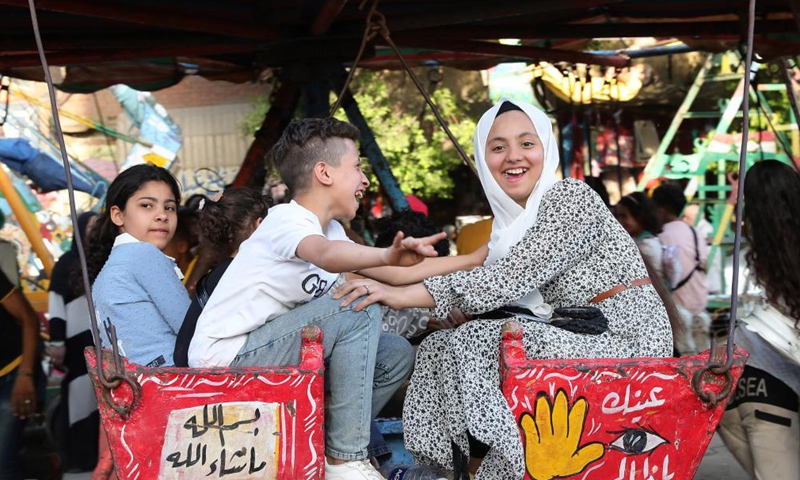Muslims celebrate Eid al-Fitr across world - Global Times