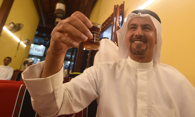 Restaurants, cafes in Kuwait start dine-in service after months of ...