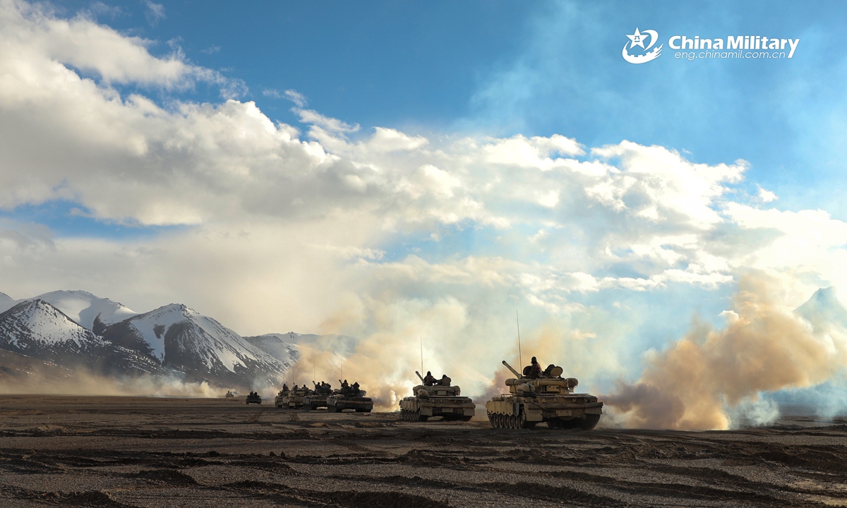 Main battle tanks in realistic training - Global Times