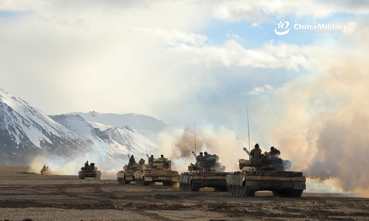 Main battle tanks in realistic training - Global Times