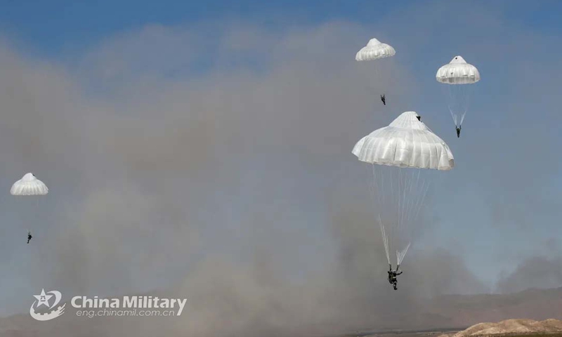 Airborne operations in exercise ZAPAD/INTERACTION-2021 - Global Times