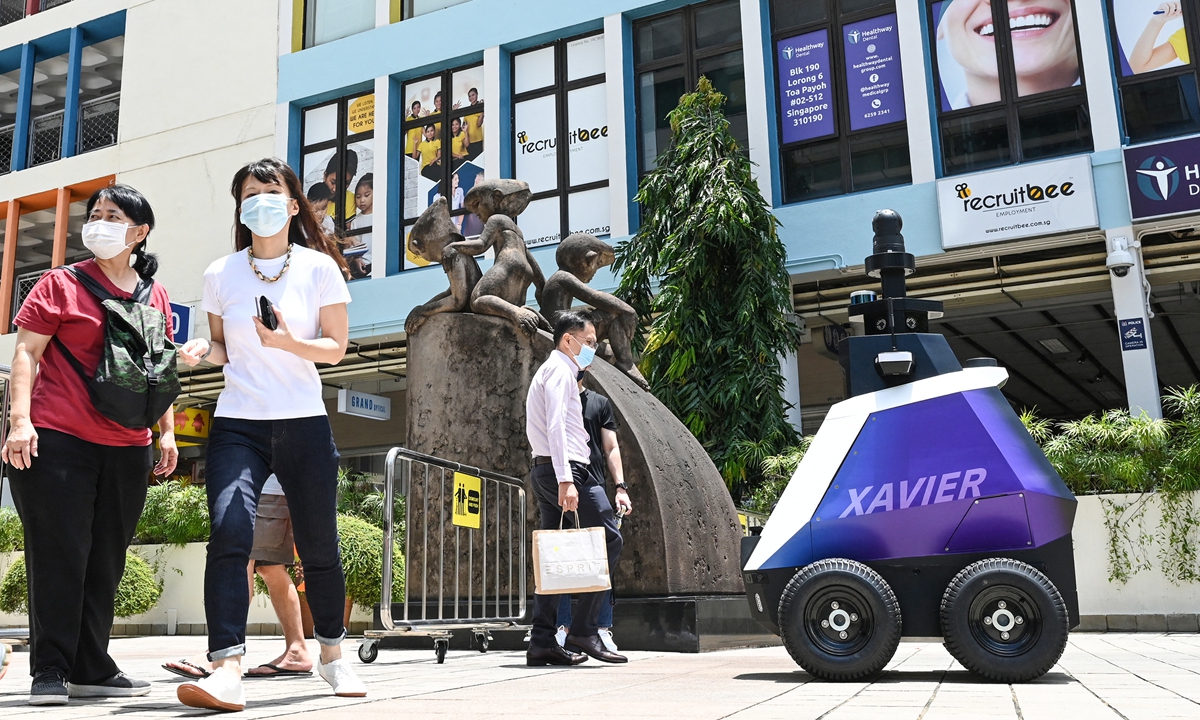Robot patrol - Global Times