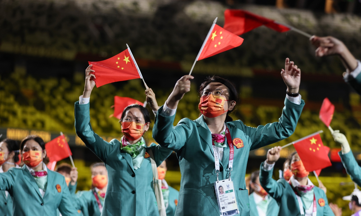 Specially designed uniform shines - Global Times