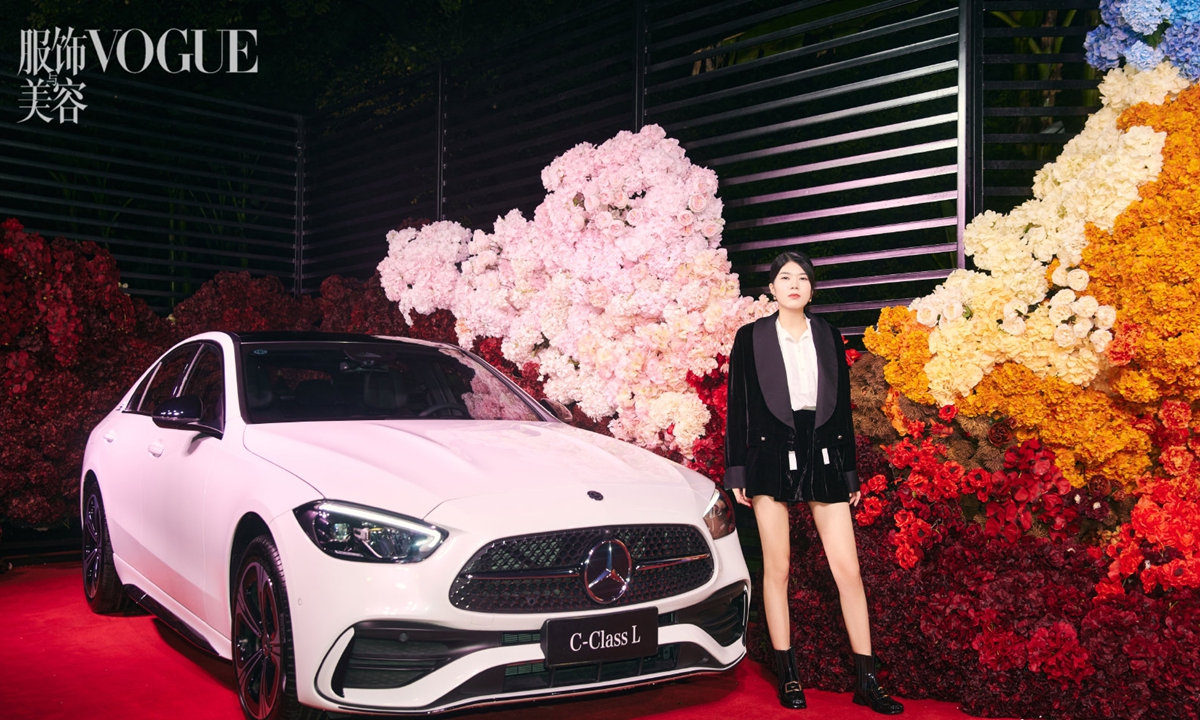 Female stand-up comedian Yang Li, known for mocking men, was again ...