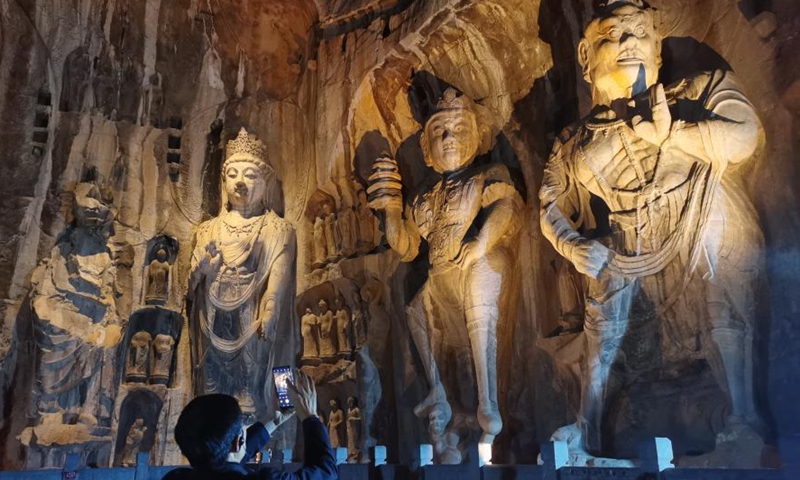Fascinating night view in Longmen Grottoes attracts tourists - Global Times