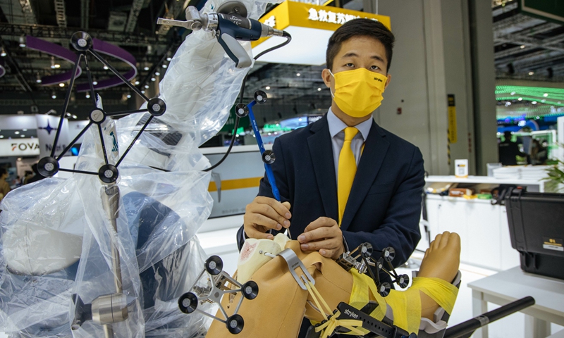 Smart robot for joint replacement surgery displayed at CIIE 2021 ...