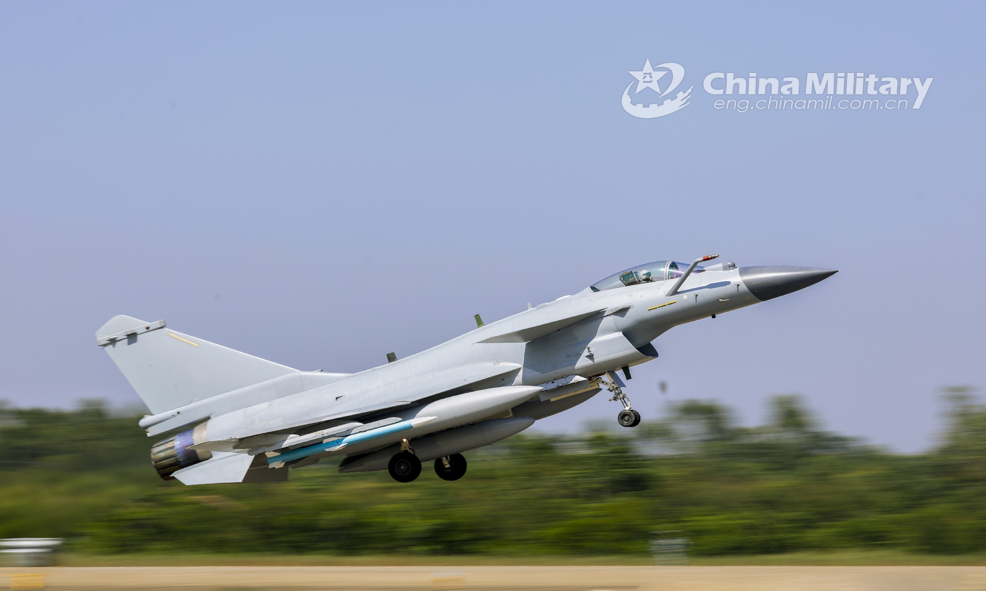 J-10 fighter jets participate in combat flight training - Global Times