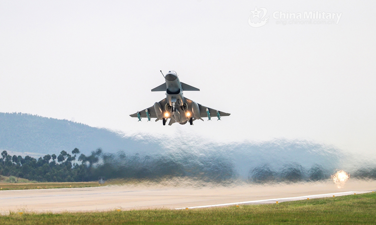 Combat aviation brigade stages flight training - Global Times