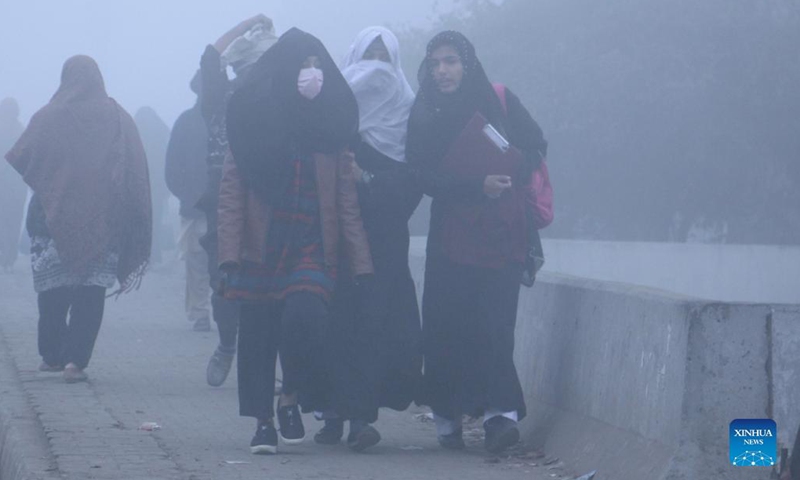 Heavy fog floats in Pakistan - Global Times