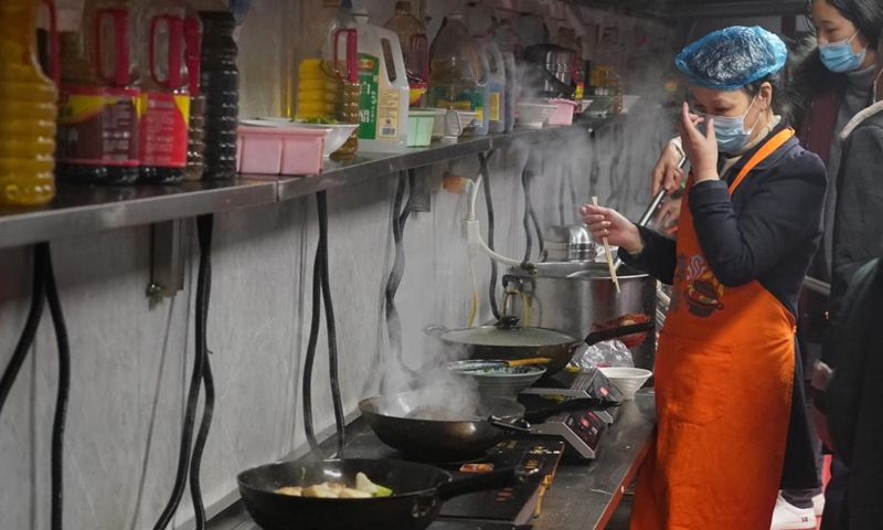 Shared kitchen brings warmth, comfort to patients - Global Times
