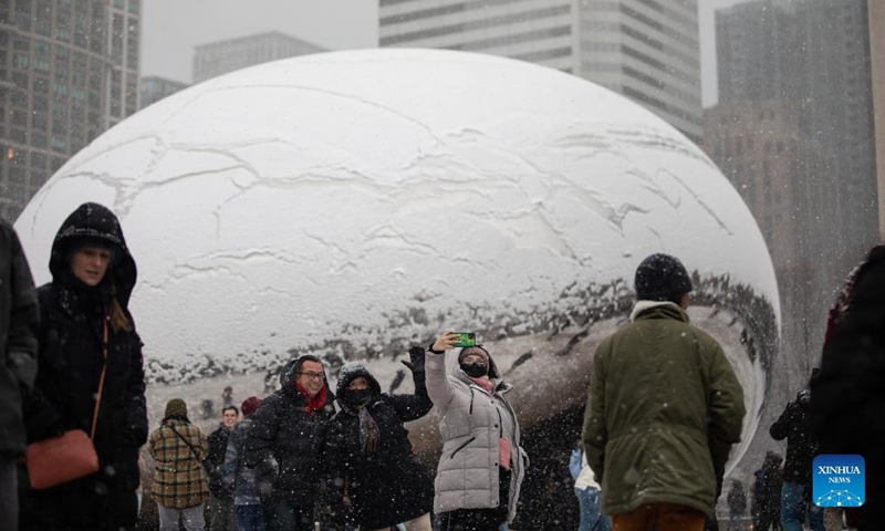 Winter storm hits Chicago - Global Times