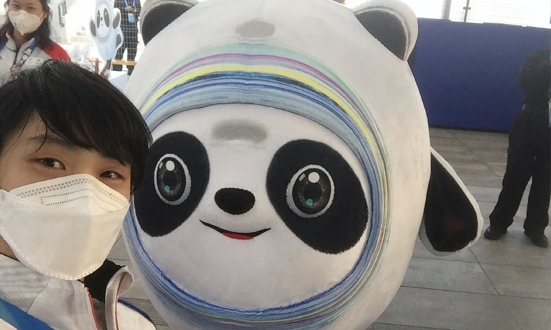 Netizens express love and appreciation to mascots Bing Dwen Dwen and ...