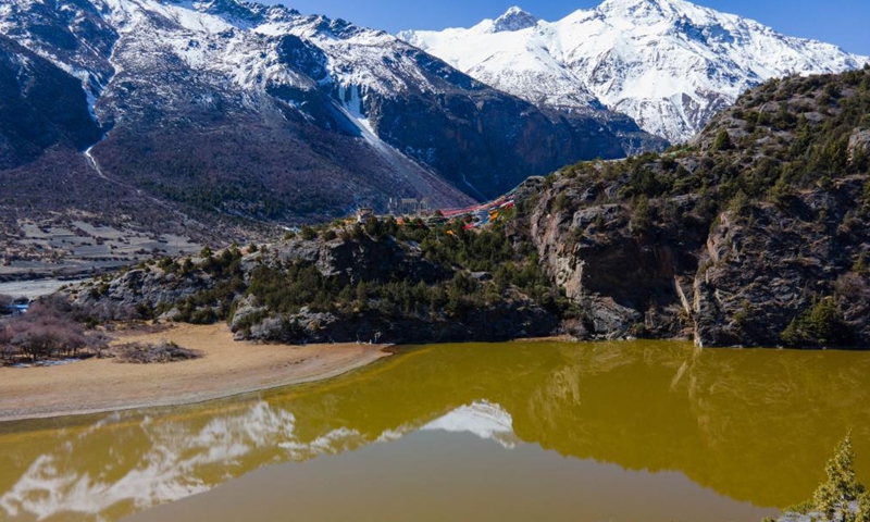 View of 'three-colored lakes' in China's Tibet - Global Times