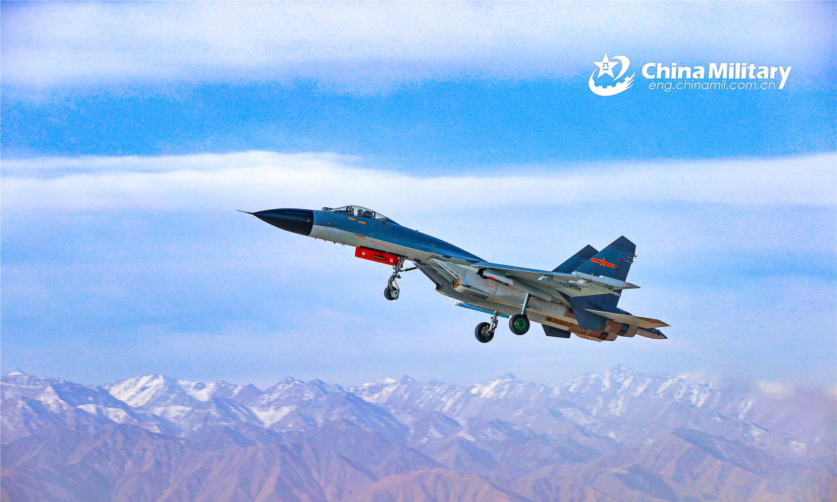 Fighter jets participate in flight training - Global Times