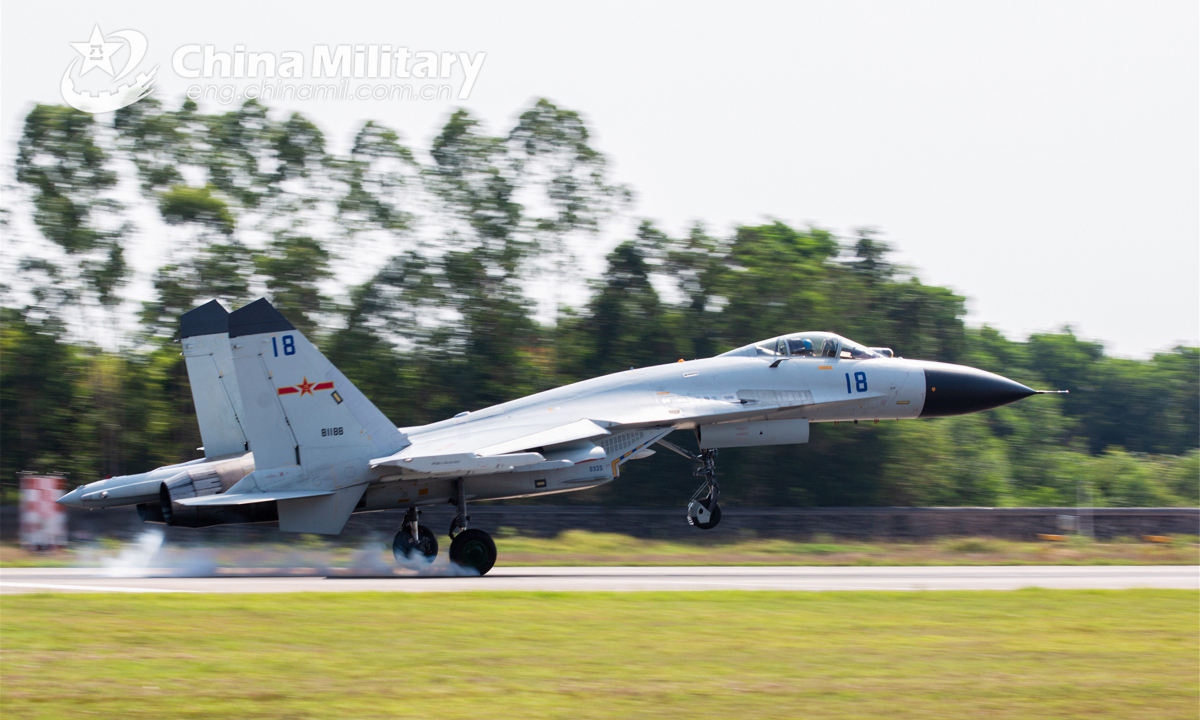 Naval aviation brigade conducts around-the-clock flight training ...