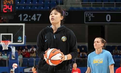 Chinese center makes WNBA debut - Global Times