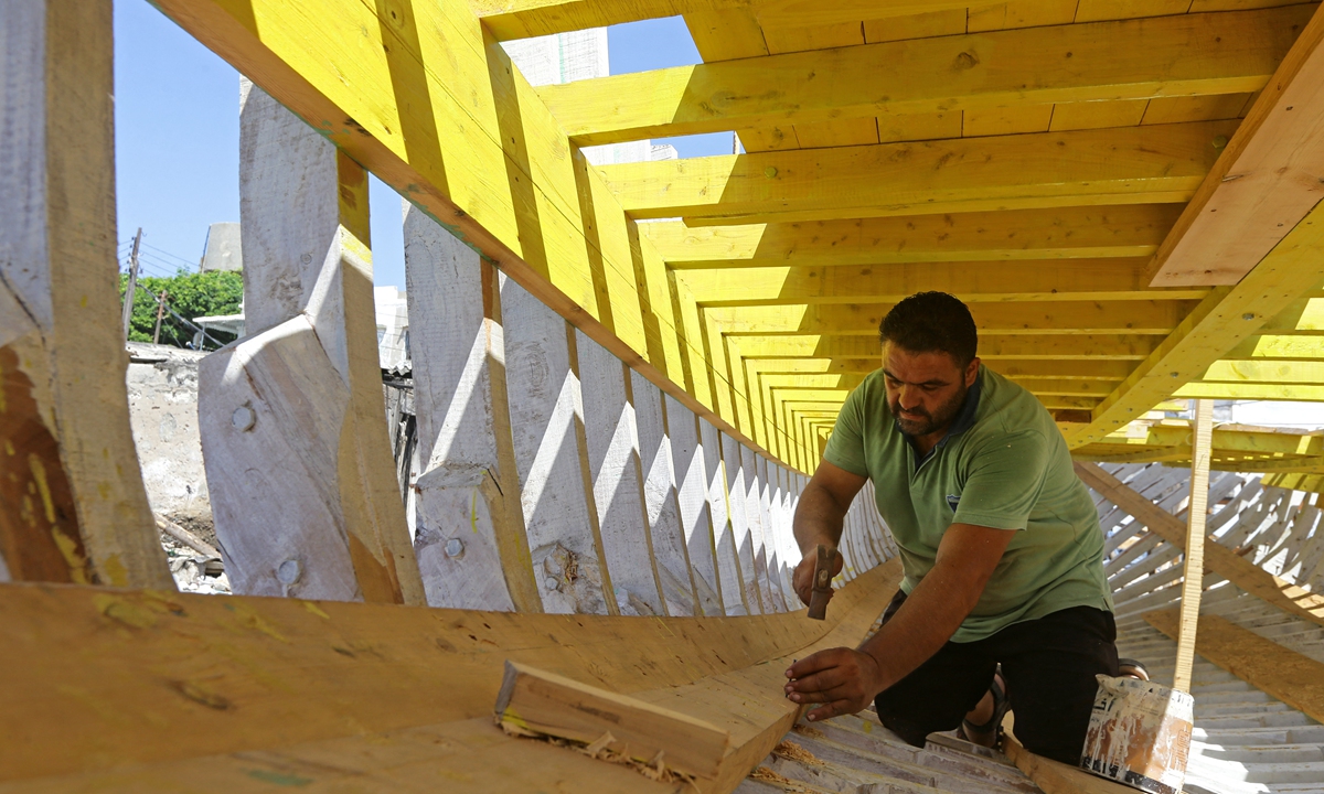 Syria’s last traditional boat-makers keep ancient craft afloat - Global ...