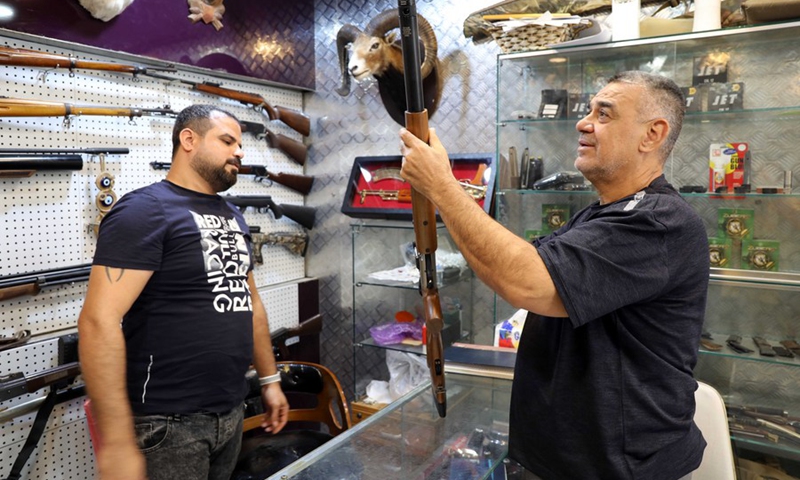 Arms market thrives with the arrival of Iraq's hunting season - Global ...