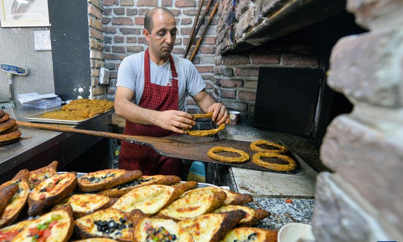 Turkish popular snack simit suffers from inflation - Global Times