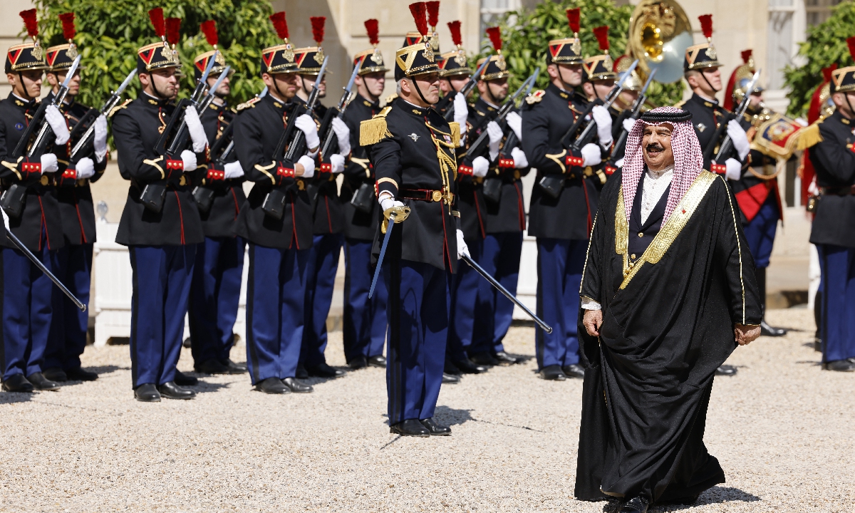 Guard of honor - Global Times