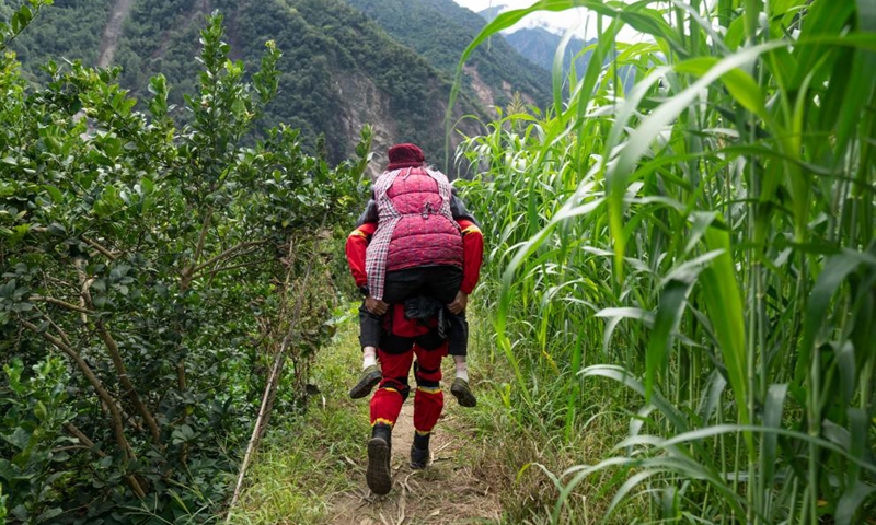 Rescue and relief efforts continue in quake-hit Sichuan - Global Times
