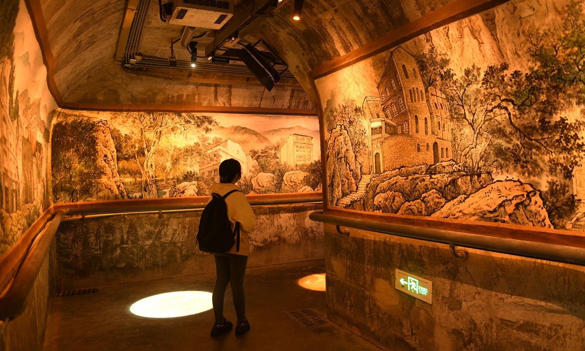 The walkway of an air raid shelter - Global Times