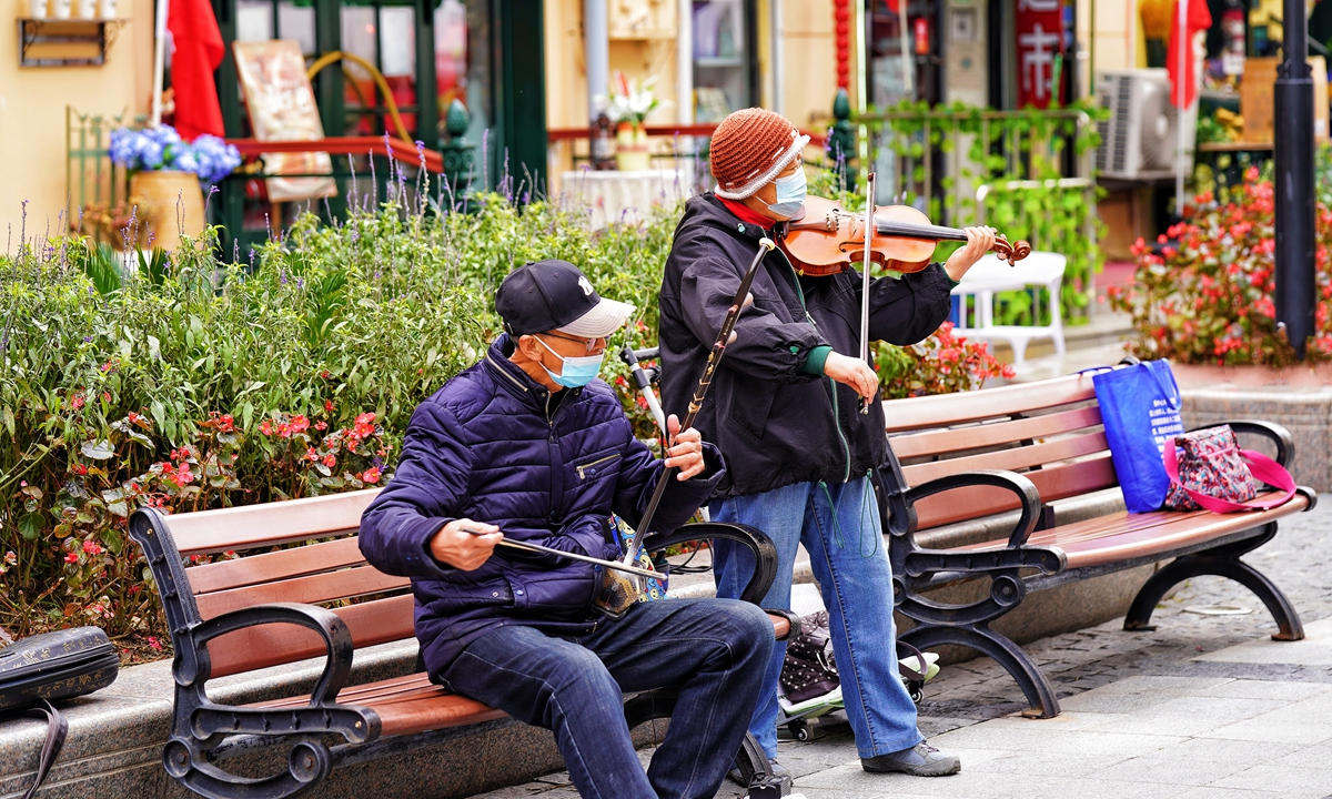 Cold Dew performances - Global Times