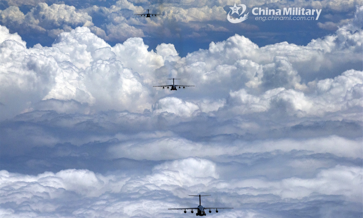 Military photographer captures PLAAF's highlights - Global Times