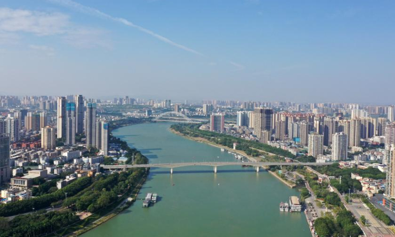 Cityscape on banks of Yongjiang River in Nanning, south China - Global ...
